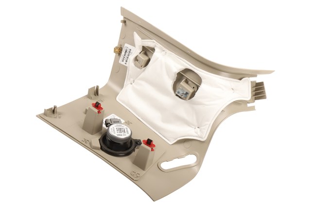 2015-2020 GM Shale Passenger Side Body Rear Corner Upper Garnish ...