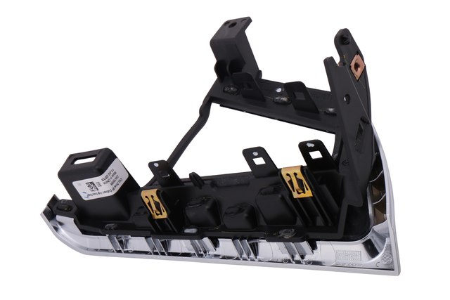 2017-2019 Cadillac XT5 Okapi Contra Driver Side Instrument Panel Trim ...