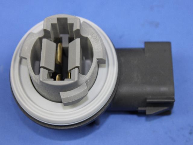 2002-2017 Jeep Lamp Socket 68060655AA | QuirkParts