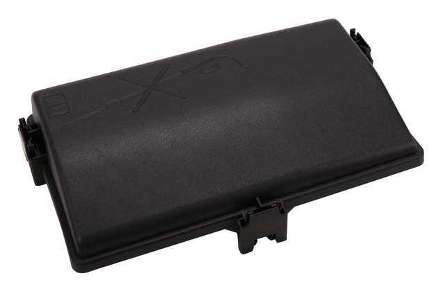 Front Compartment Fuse Block Cover 84331811 | GMPartsDirect.com