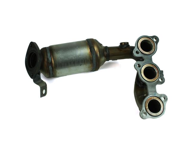 25052-20190 - Catalytic Converter with Integrated Exhaust Manifold 2004 ...