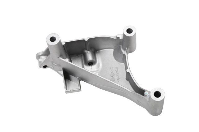 2016-2019 Chevrolet Cruze Passenger Side Engine Mount Bracket 13386906 ...