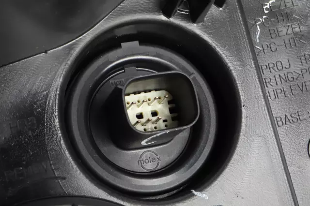 2015-2017 Chevrolet Passenger Side Headlamp 84294339 GM | GMPartsDirect.com