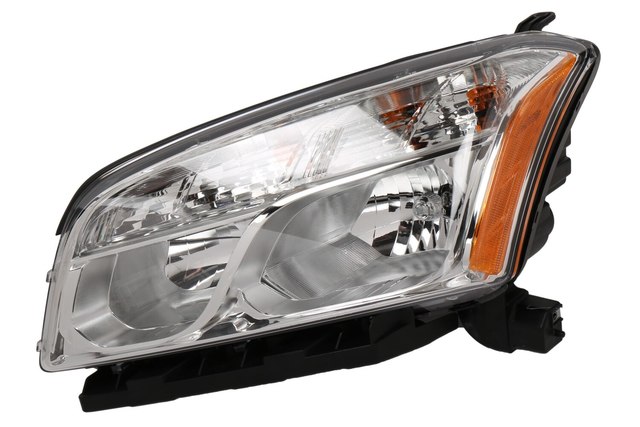 2015-2016 Chevrolet Trax Driver Side Headlamp 42435939 | GMPartsDirect.com