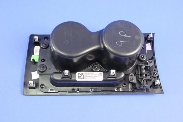 Cup Holders | Canada Mopar Parts
