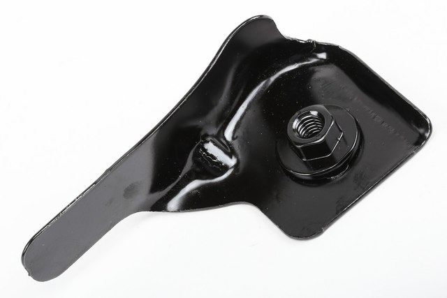 2010-2017 GM Front Passenger Side Fender Rear Lower Bracket 20896225 ...