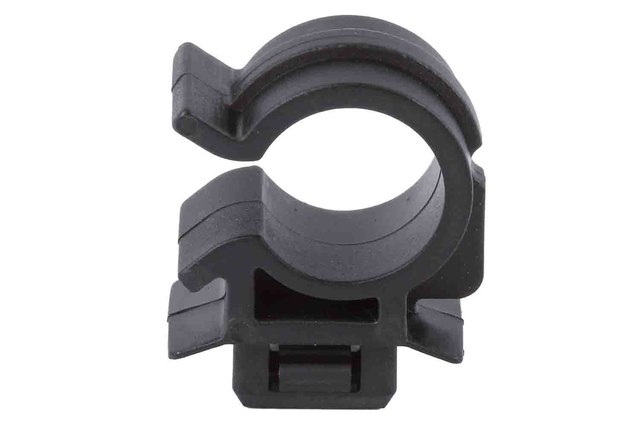 Front Fuel Feed Pipe Clip 42397303 | GMPartsDirect.com