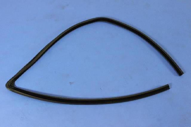 2002-2010 Dodge Glass Run Seal, Right 55276180AH | Mopar Estores
