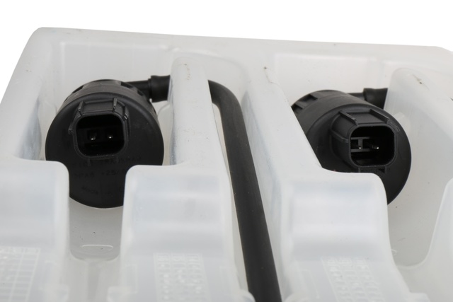 2008-2015 GM Windshield Washer Fluid Reservoir 19256391 | GMPartsDirect.com