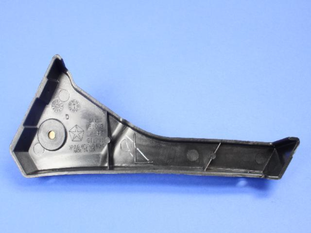2005-2010 Jeep Grand Cherokee Fascia Retainer, Left 5159079AA | Mopar ...