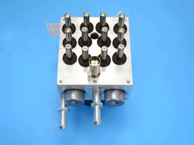 2008-2010 Mopar Anti-Lock Brake System Hydraulic Control Unit ...