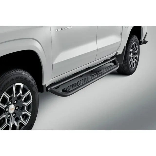 86821941 - Crew Cab Off-Road Assist Steps - Black 2023-2025 GM | GMPartsNow