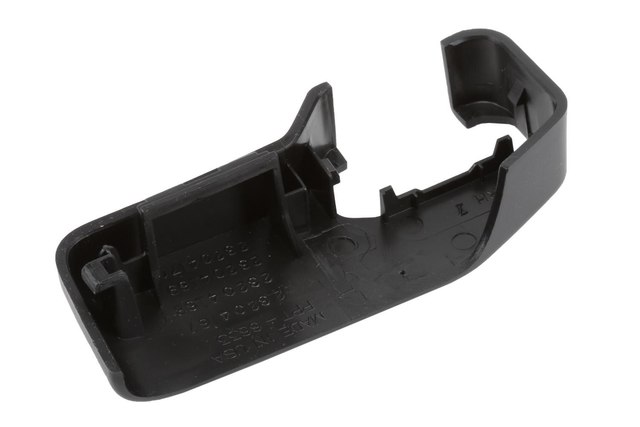 23204167 - Jet Black Passenger Seat Adjuster Rear Finish Cover 2014 ...