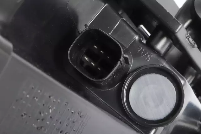 2018-2021 Chevrolet Traverse Lamp 85164973 GM | GMPartsDirect.com