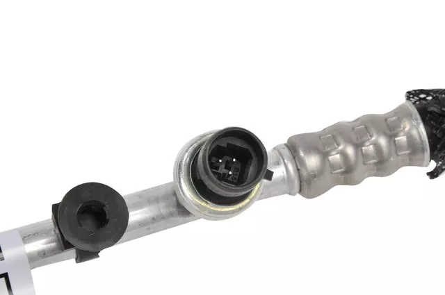 2017-2020 GM Air Conditioning Compressor Hose 84069776 GM ...