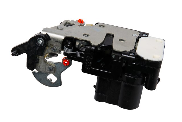 2003-2014 GM Driver Side Intermediate Side Door Latch 22811076 ...