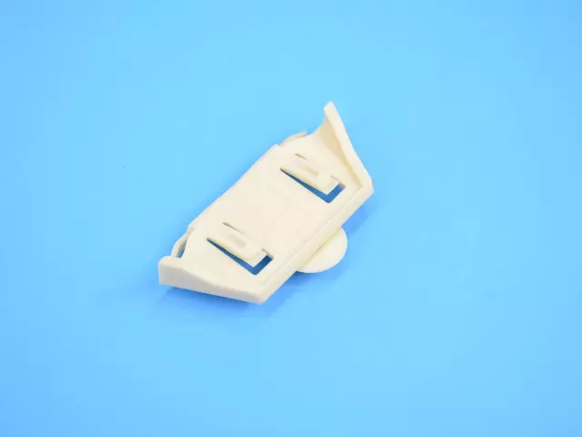 Door Glass Clip - 55372961AD | MoparOnlineParts | Mopar Online Parts