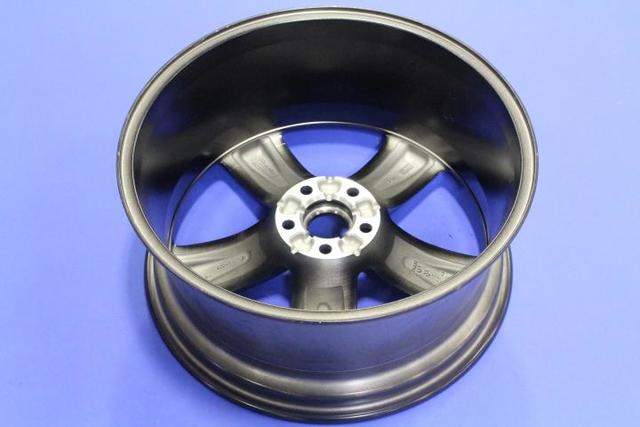 Wheels, Tires and Hardware for 2015 Chrysler 300 | Mopar Online Parts
