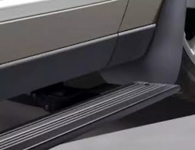 OEM Land Rover Running Boards | Land Rover Virginia Beach