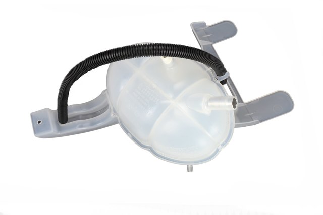 Genuine OEM Radiator Surge Tank Part# 84225911 Fits 2017-2021 GM: Up To ...