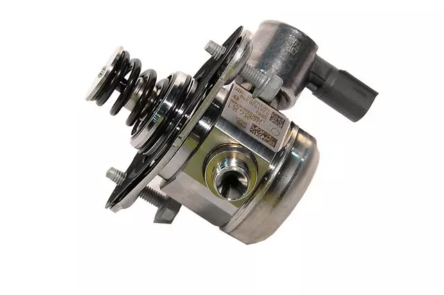 2013-2019 GM Mechanical Fuel Pump with Gasket and Bolts 12658481 GM ...