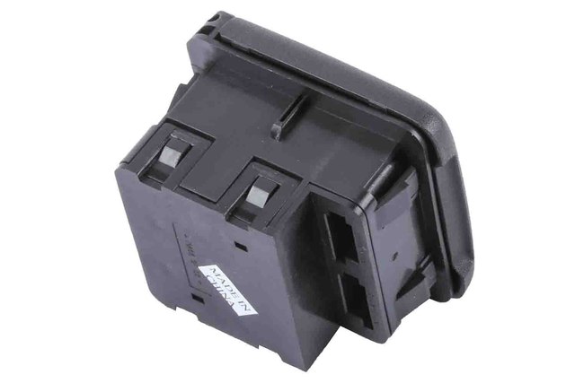 2017-2018 Cadillac CT6 Jet Black Accessory Power Receptacle 23208465 ...