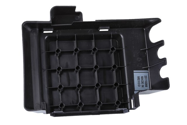 23118266 - Fuse Block Cover - 2016-2018 GM | Findlay Part
