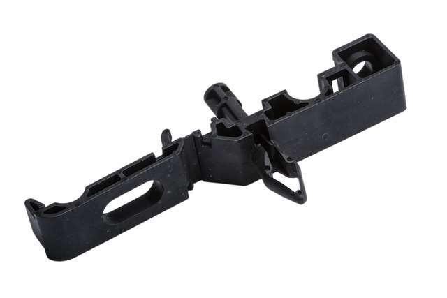 Front Brake Crossover Pipe Clip 15158668 | GMPartsDirect.com