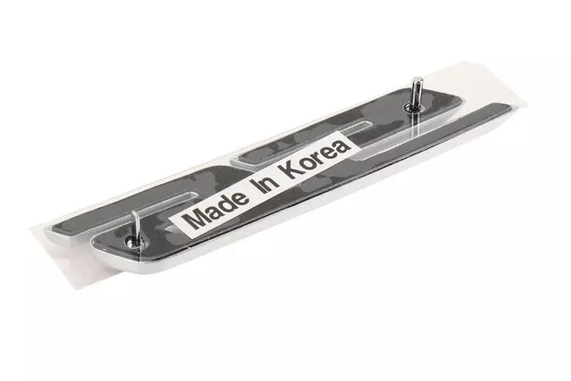 2010-2023 Chevrolet Camaro OEM NEW 2010-2018 GM Front Grille SS Emblem ...