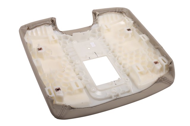 2015-2020 GM Shale Console Lid 84366823 | GMPartsDirect.com