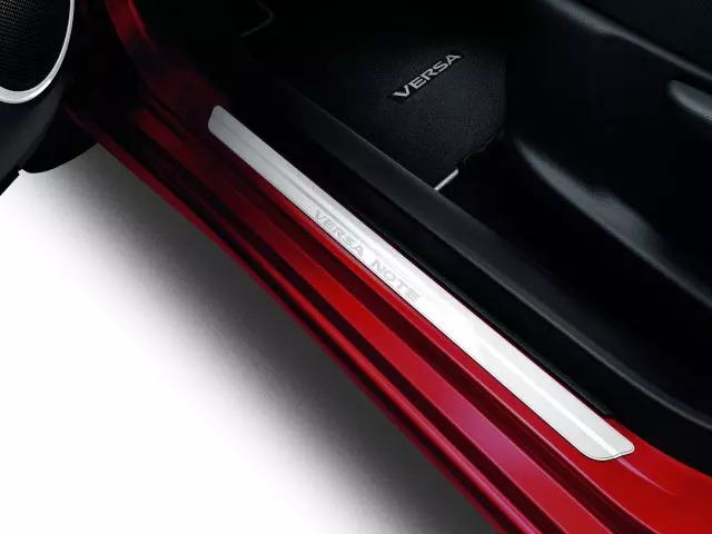 2016-2019 Nissan Versa Door Sill Plates - Carbon Fiber Look T99G6-9MD3A ...