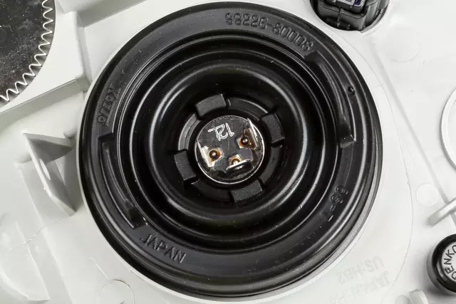 GM Car Headlights For Sale | GMPartsDirect.com