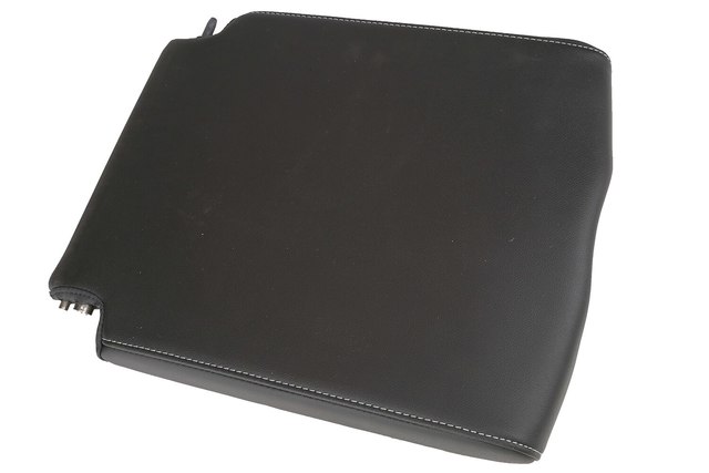 2014-2020 GM Jet Black Front Seat Cushion Center Cover 22881425 ...
