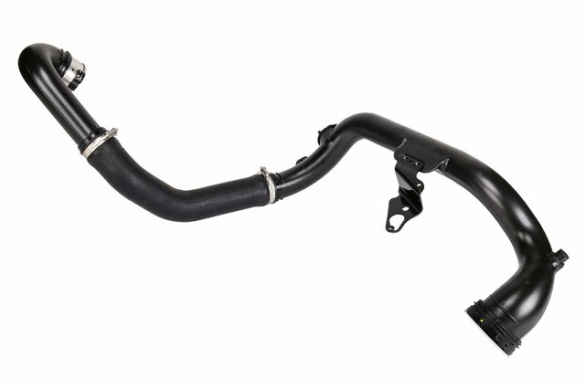 23131218 - Intercooler Outlet Air Hose 2011-2017 GM | Chevrolet Parts ...