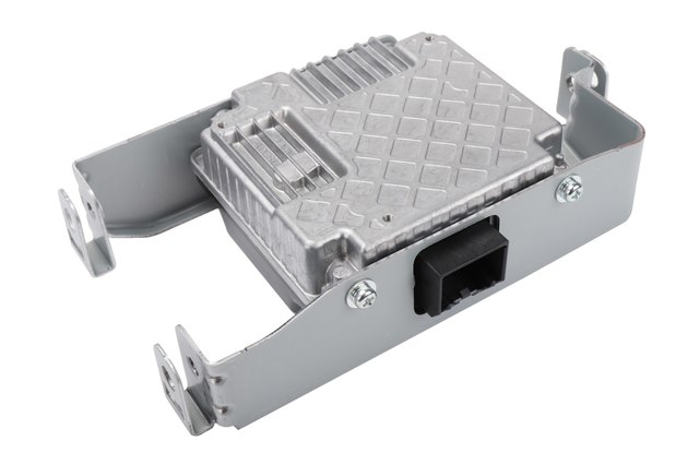 2017-2019 Buick LaCrosse Accessory AC and DC Power Control Module ...