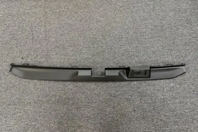 DOF61-AU790 - Tow Hitch Cover - Gt 2024 Kia EV9 | Kia.Parts Store