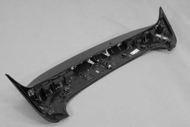 2014-2018 Jeep Cherokee OEM NEW 14-18 Mopar Cherokee Lift-Gate Spoiler ...