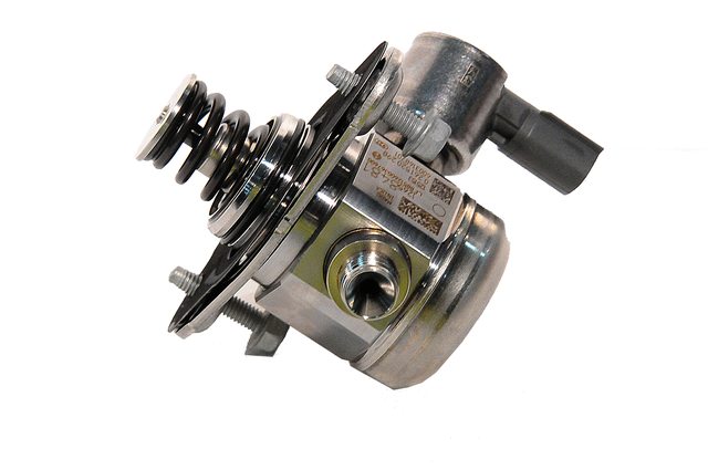 2013-2019 GM Mechanical Fuel Pump with Gasket and Bolts 12658481 ...