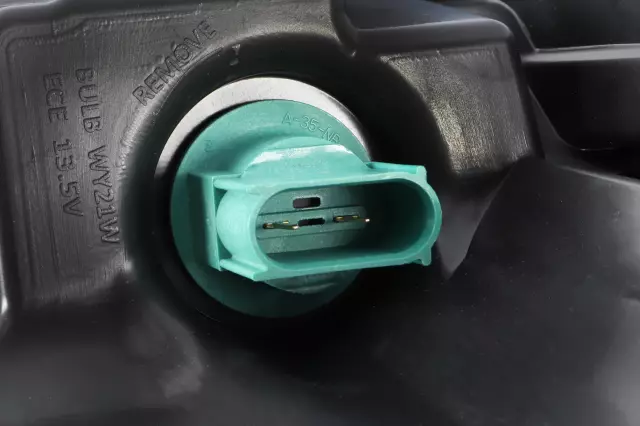 2018-2021 Chevrolet Traverse Passenger Side Headlamp 84887858 GM ...