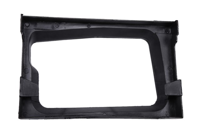 2000-2016 GM Cowl Plenum Water Deflector with Seal and Retainer ...