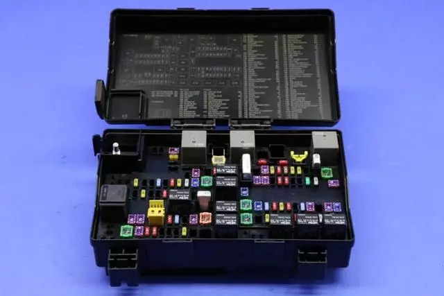 68322377AD - Intelligent Power Power Distribution Center - 2015-2018 ...