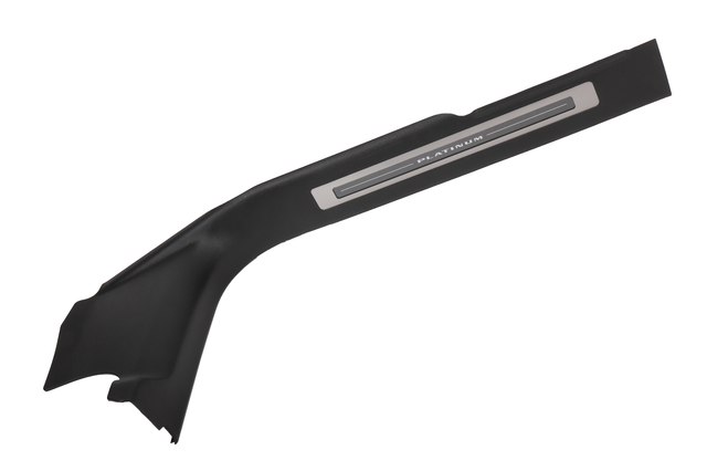 2015-2020 Cadillac Jet Black Front Driver Side Door Sill Garnish ...