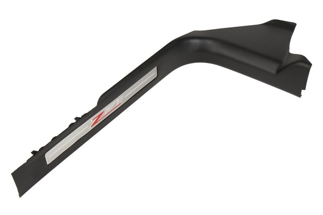 2014-2020 GM Jet Black Front Passenger Side Door Sill Garnish Molding ...