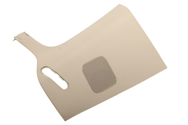 2015-2020 GM Shale Passenger Side Body Rear Corner Upper Garnish ...