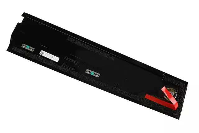 2015-2020 GM Rear Driver Side Door Window Frame Rear Applique 84263150 ...