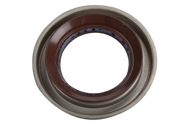 2020-2022 GM Transfer Case Front Output Shaft Seal 84368195 ...