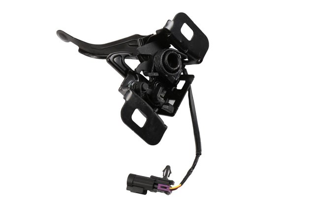 2012-2017 Buick Verano Hood Latch 84068582 | GMPartsDirect.com
