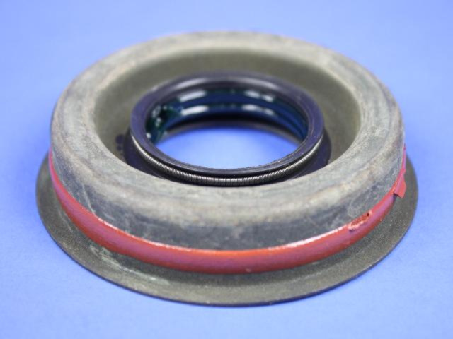 2001-2006 Jeep Drive Pinion Seal 5066446AA | Mopar Estores
