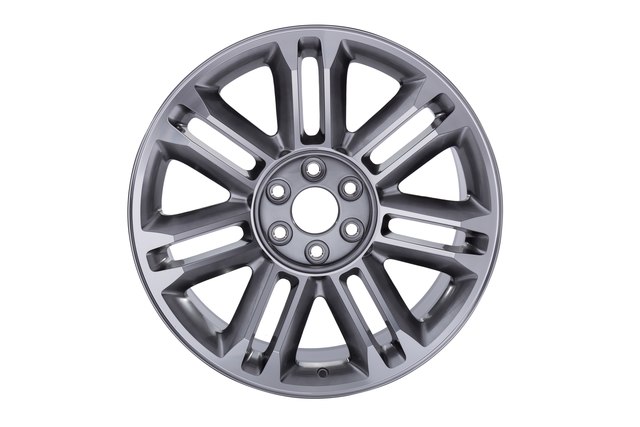 2012-2014 Cadillac 22x9-Inch 7-Spoke Wheel 22755314 | GMPartsDirect.com