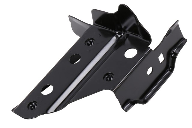 2017-2023 Chevrolet Camaro Front Driver Side Fender Front Lower Bracket ...